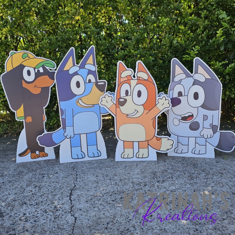 BLUEY CUT OUTS - Bluey and Friends character cutouts